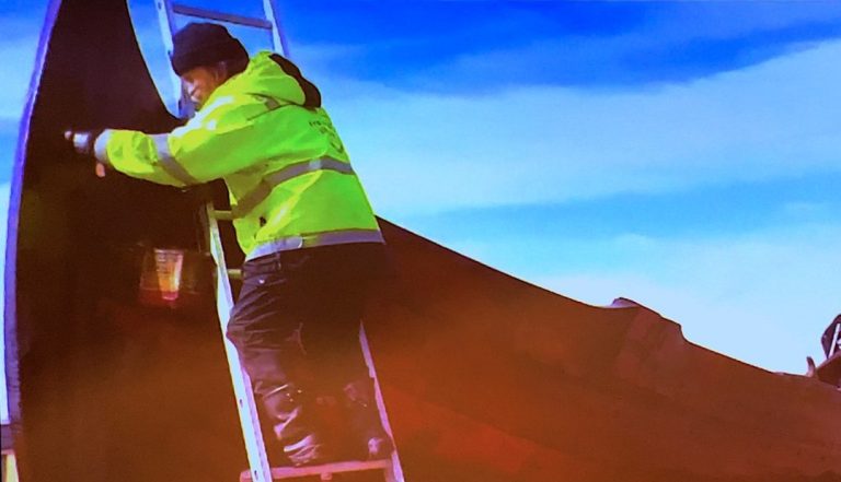 Traditional tar (oil) is still very much alive! - Brouns & Co